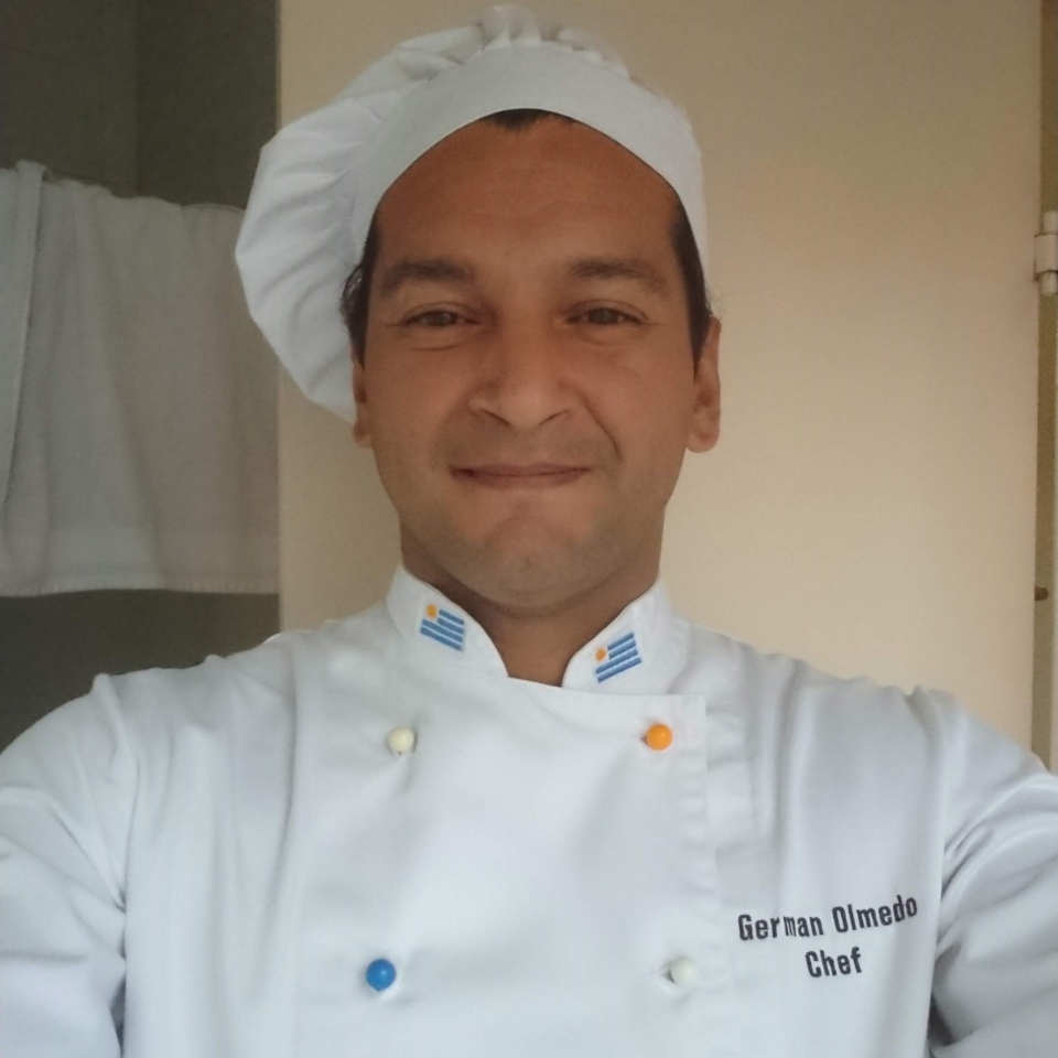 Michelin-starred chef cooks lifesaving meals for refugees