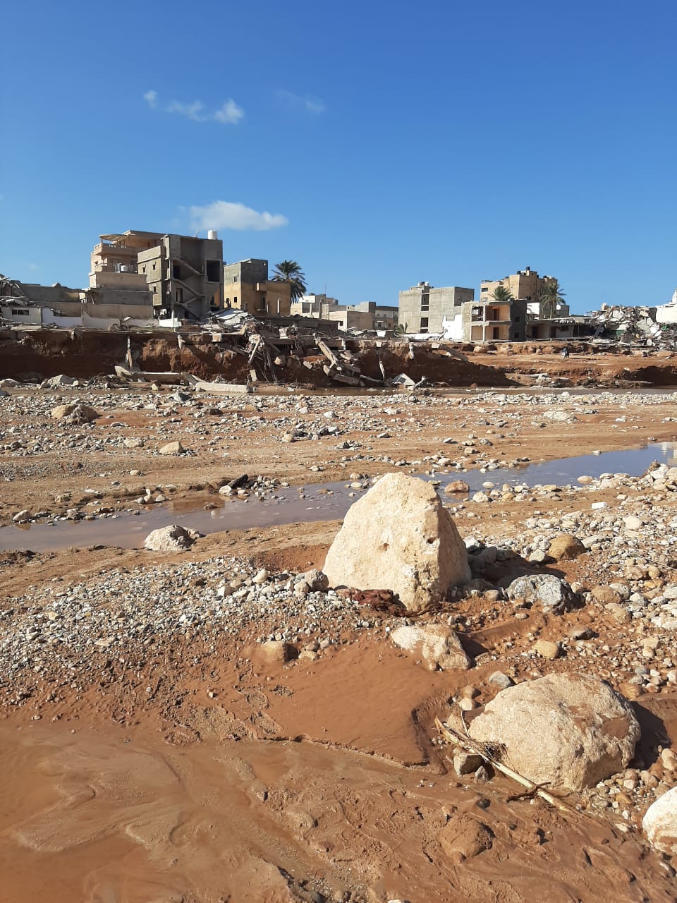 Derna destroyed by flood, geologist recalls horrifying aftermath