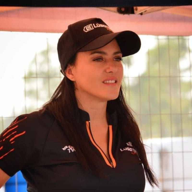 She became the first female racing champion in Argentina